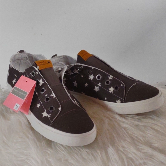 Simply Southern | Shoes | New Simply Southern Size 9 Gray Star Print ...